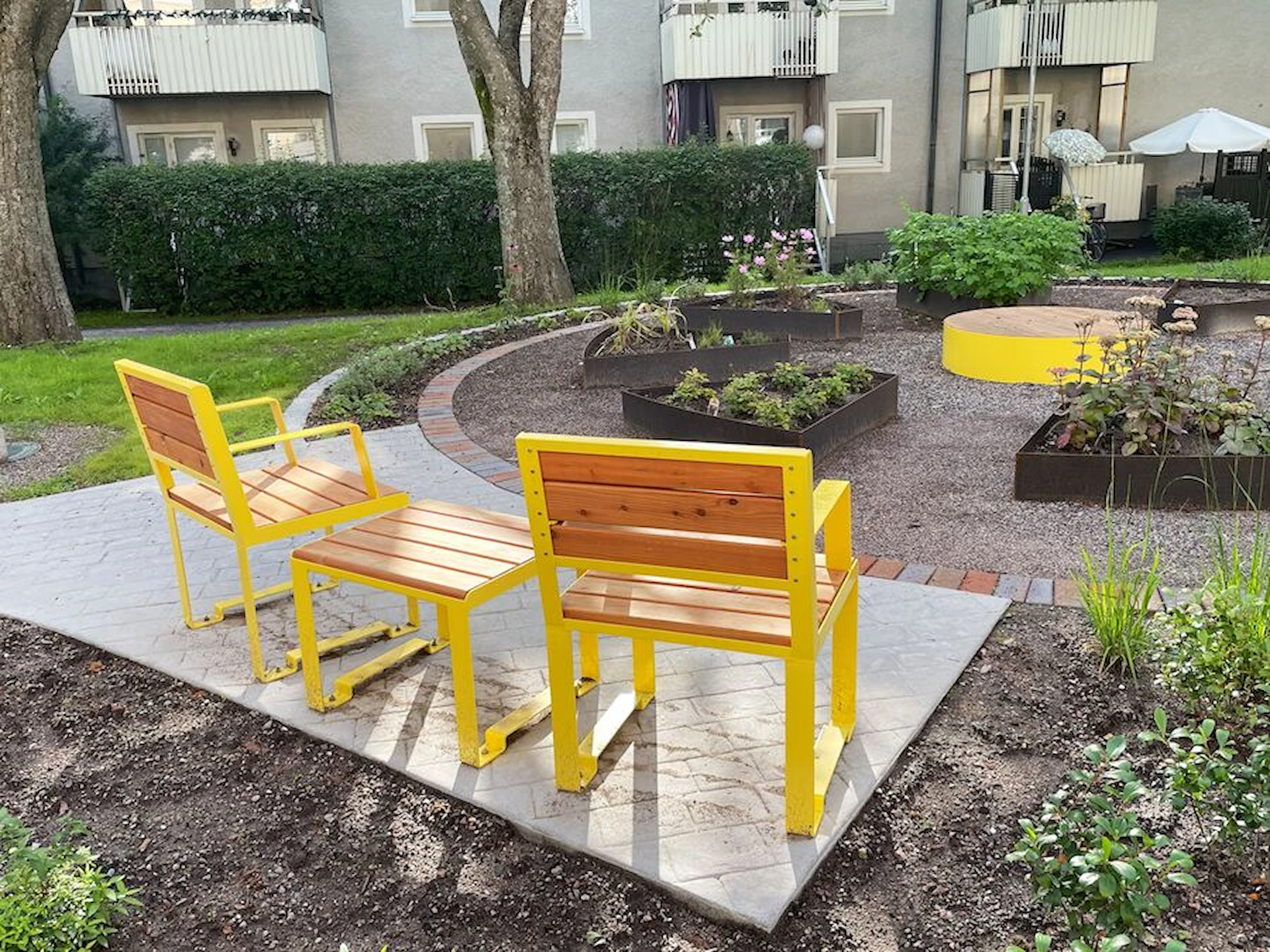 TUCANA pall i öppen design för stad & parkmiljö | Tress Utemiljö