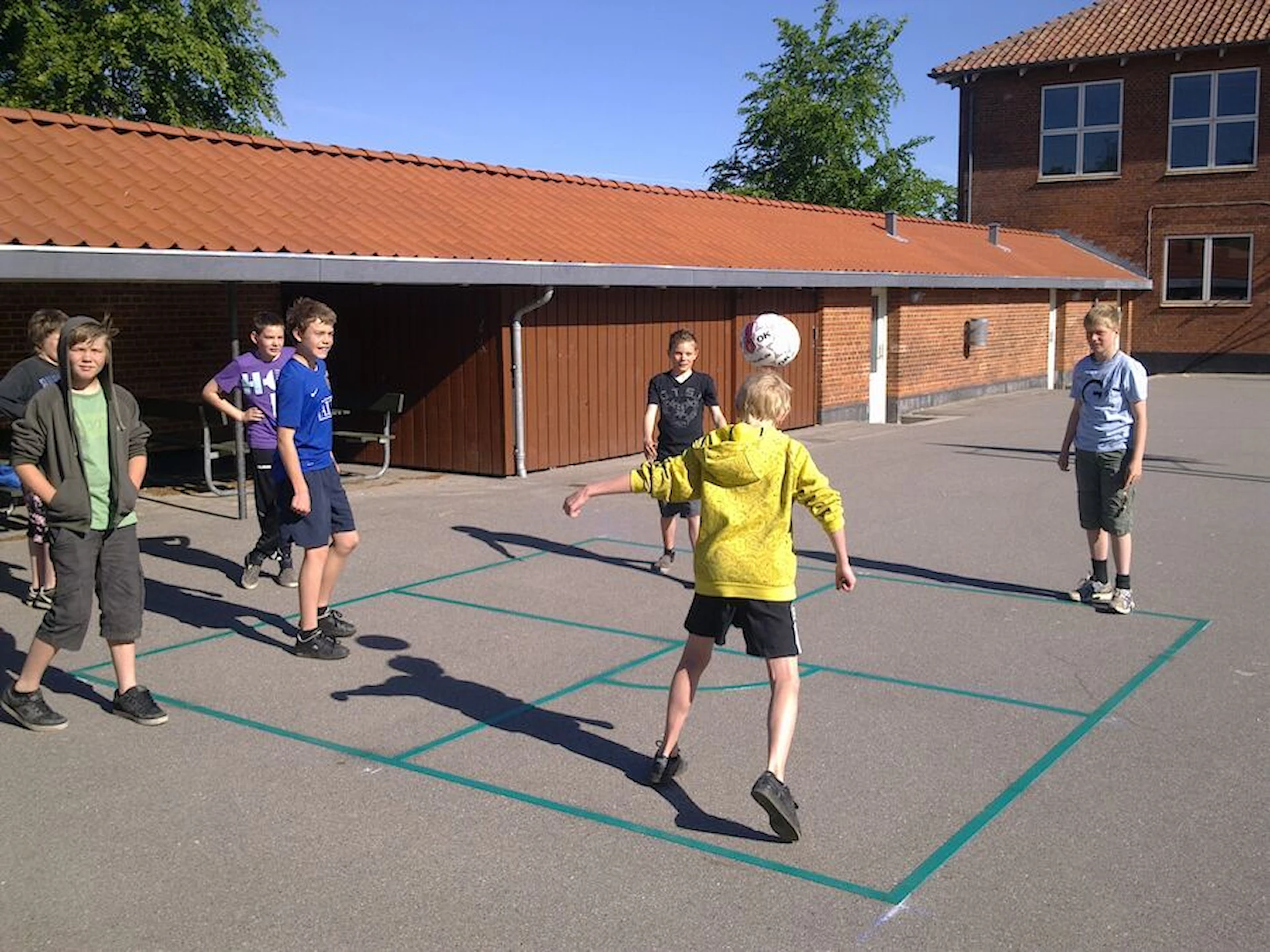 King Out-ruta 4 x 4 m Asfaltsmålning Grön | Tress Utemiljö