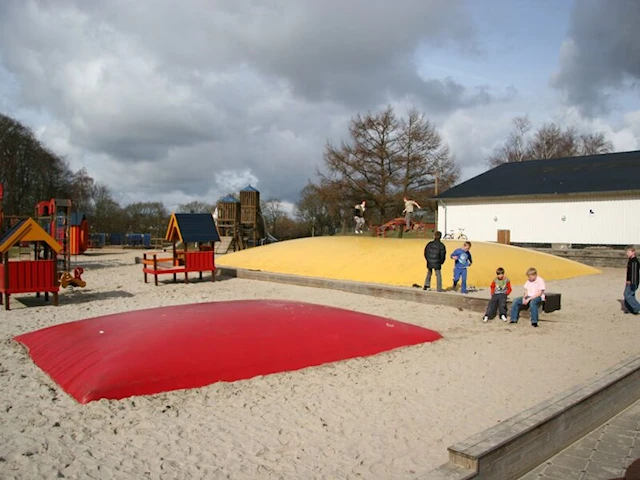 Tramponliner, hoppeputer og luftputer｜Tress.no | tressutemiljø.no