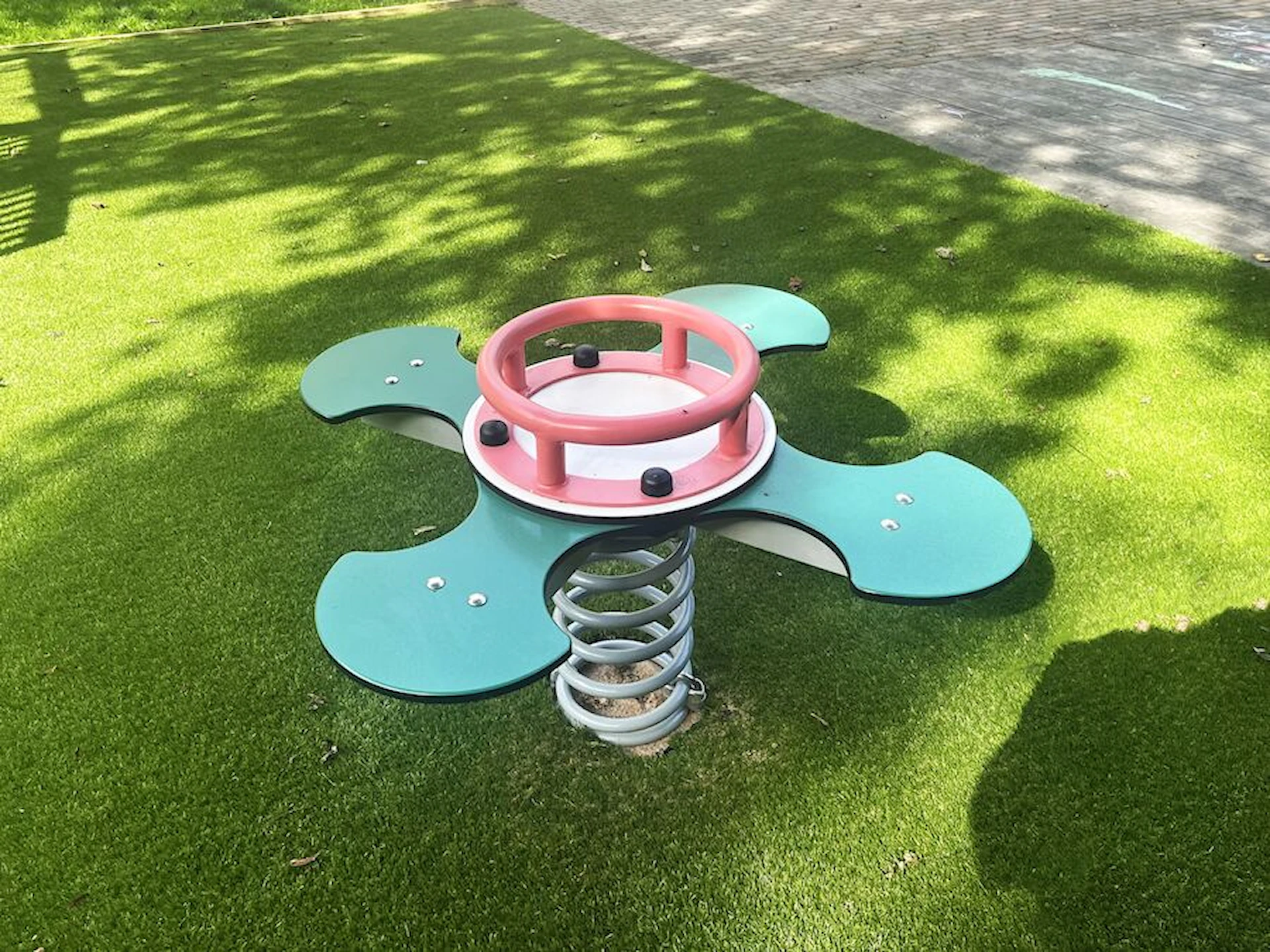 Discovery Fyrklövern Fjädergunga | Tress Utemiljö