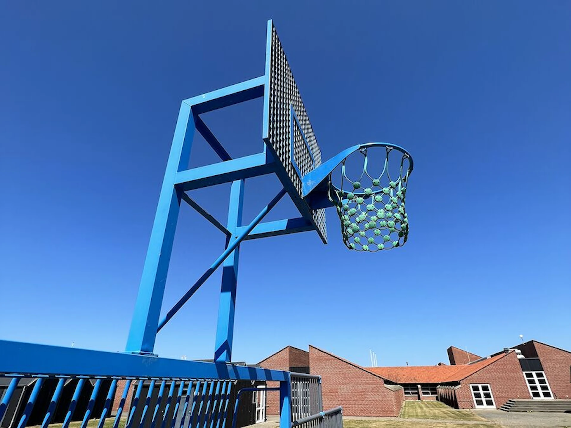 STEEL Bingen Multiarena 32 x 15 meter | Tress Utemiljö